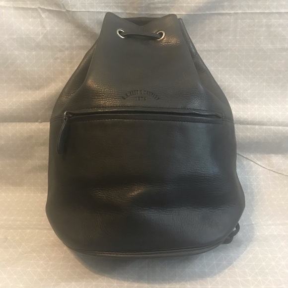 G.H. Bass & Co. | Bags | Vintage G H Bass Black Heavy Leather Sling ...
